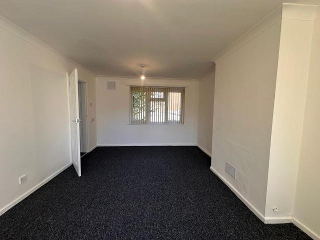 2 Bedroom Terraced House for Rent