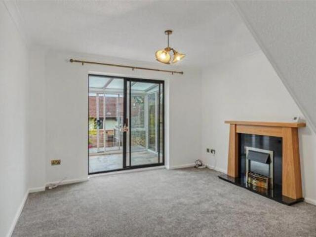 2 bedroom terraced house for rent in 10, Kingfisher Court, Alvechurch, Birmingham, B48