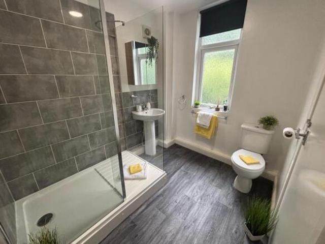 2 bedroom terraced house for rent in 10 Station Parade, LS5 3HG, LS5