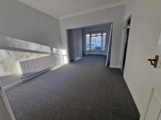 2 bedroom terraced house for rent in 128 Rosmead Street, HU9