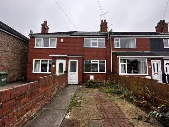 2 bedroom terraced house for rent in 120 Grove Crescent, Grims.