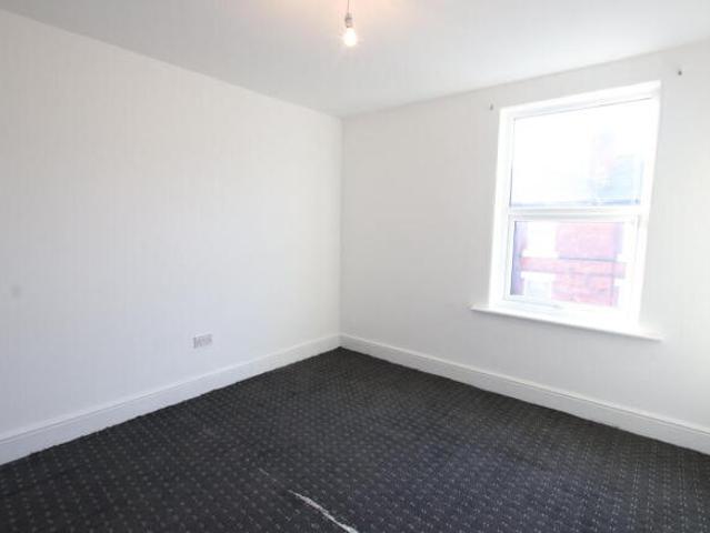 2 bedroom terraced house for rent in 21 Athorpe Grove, NG6