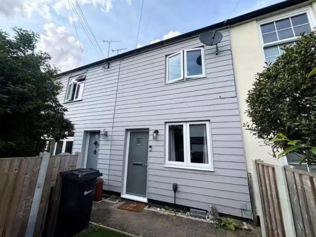 2 bedroom terraced house for rent in 21 Belle Vue Terrace, Hal.