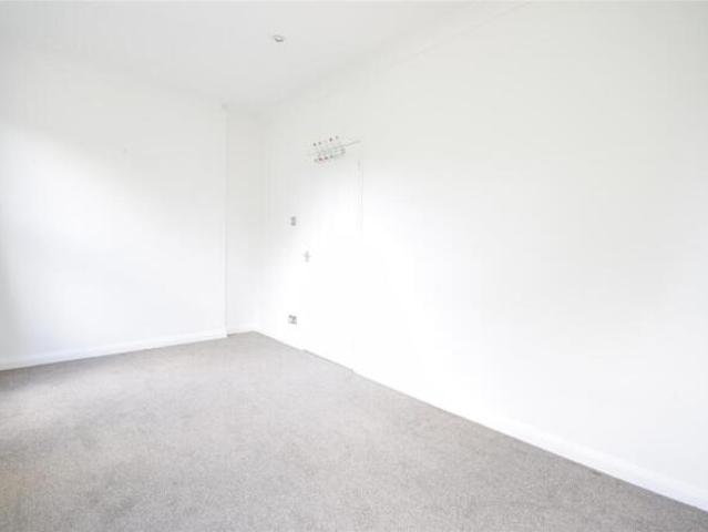 2 bedroom terraced house for rent in 308 Croydon Road, WALLINGTON, Surrey, SM6