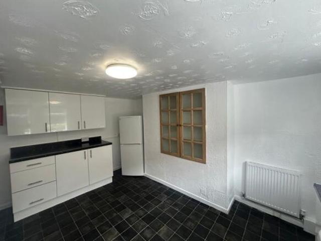 2 bedroom terraced house for rent in 31 Longroyd Grove, LS11 5HF, LS11