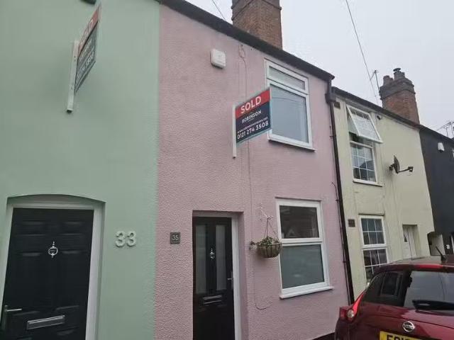 2 bedroom terraced house for rent in 35 Ivy Road, B30