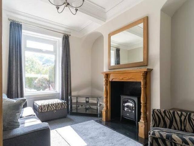 2 bedroom terraced house for rent in 39 Almondbury Bank Huddersfield HD5
