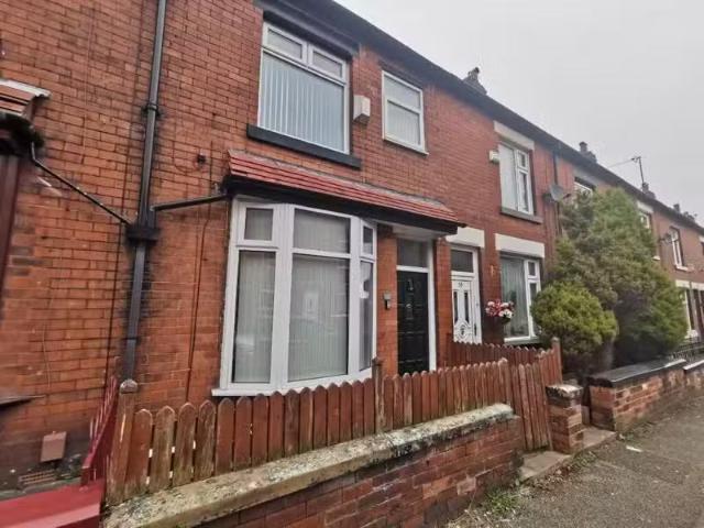 2 bedroom terraced house for rent in 60 Longfield Road, Bolton.