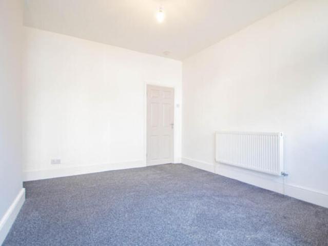 2 bedroom terraced house for rent in 6 Cornwall Gardens, Raglan Street, Kingston Upon Hull, City Of Kingston Upon Hull, HU5
