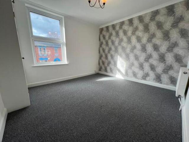 2 bedroom terraced house for rent in C Cauldwell Hall Road, Ipswich, IP4