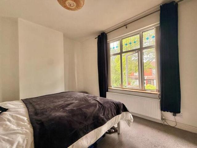 2 bedroom terraced house for rent in Countess Road, Didsbury, M20