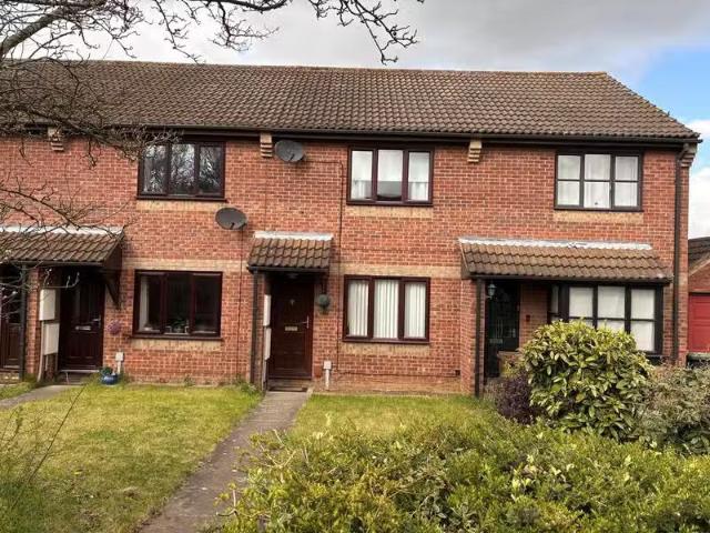 2 bedroom terraced house for rent in Codling Road, Bury St. Ed.