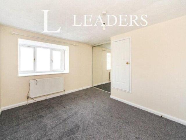 2 bedroom terraced house for rent in Coltsfoot Green, Luton, Bedfordshire, LU4