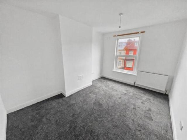 2 bedroom terraced house for rent in Compton Row, Harehills, Leeds, LS9