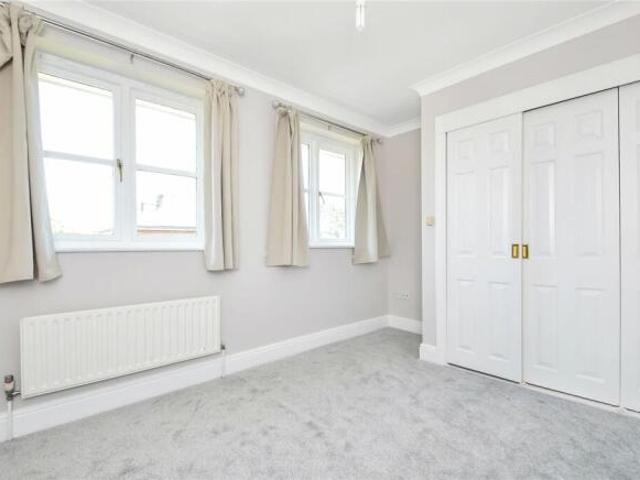2 bedroom terraced house for rent in Cornes Close, Winchester, SO22