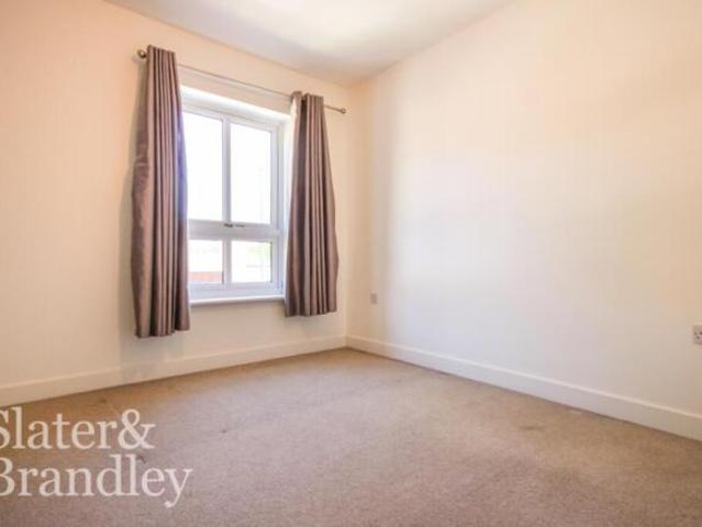 2 bedroom terraced house for rent in Cameron Street, Nottingham, NG5