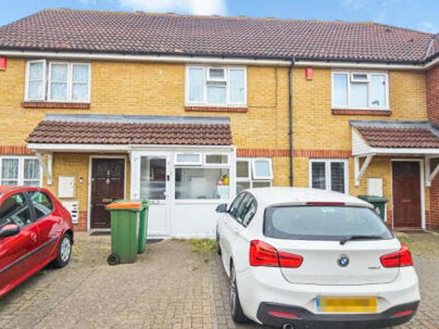 2 bedroom terraced house for rent in Canning Town, London, E16