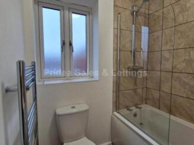 2 bedroom terraced house for rent in Canwick Road, Lincoln, LN5