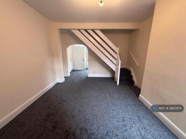 2 bedroom terraced house for rent in Carberry Road, Manchester, M18