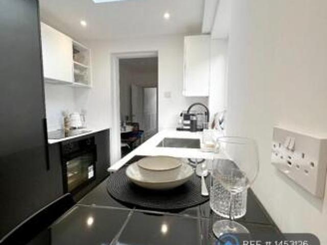 2 bedroom terraced house for rent in Cardigan Road, Reading, RG1