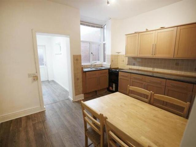 2 bedroom terraced house for rent in Carlton Grove, Horwich, Bolton, BL6