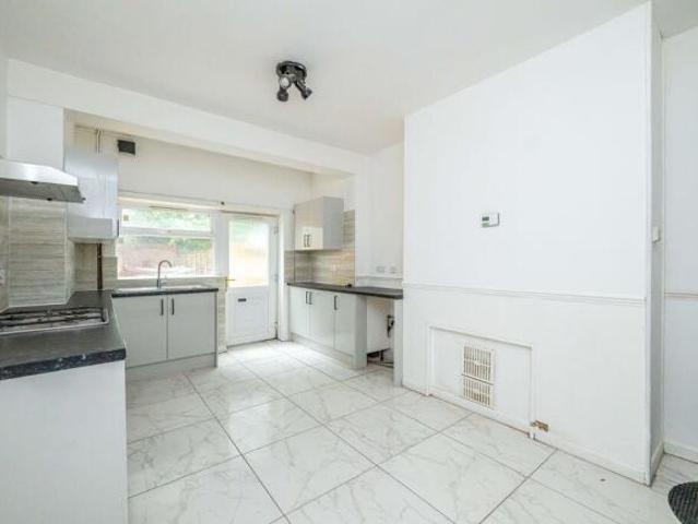 2 bedroom terraced house for rent in Carter Road, Dunstall, WV6