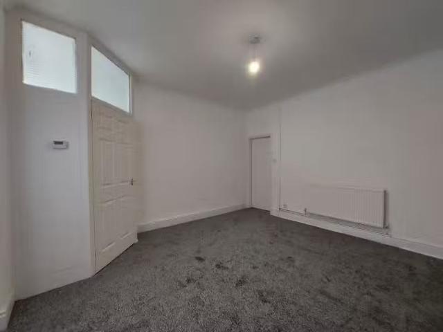 2 bedroom terraced house for rent in Castle Street, Nelson, BB.