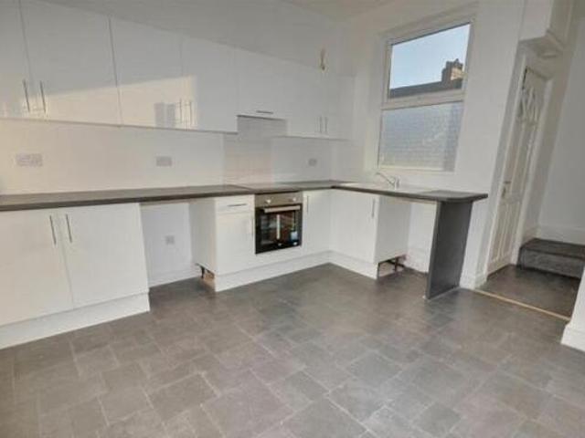 2 Bedroom Terraced House For Rent In Castleford