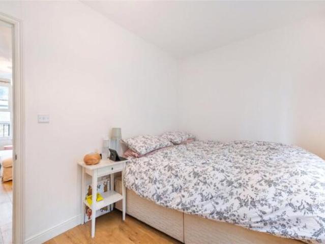 2 bedroom terraced house for rent in Chalk Farm Road, Chalk Farm, NW1