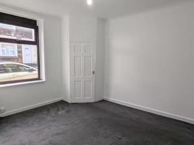 2 bedroom terraced house for rent in Chapel House Road, Nelson.