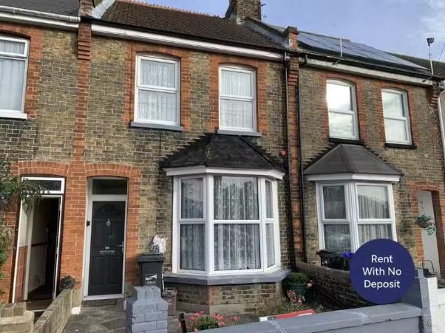 2 bedroom terraced house for rent in Chapel Road, Ramsgate, Ke.