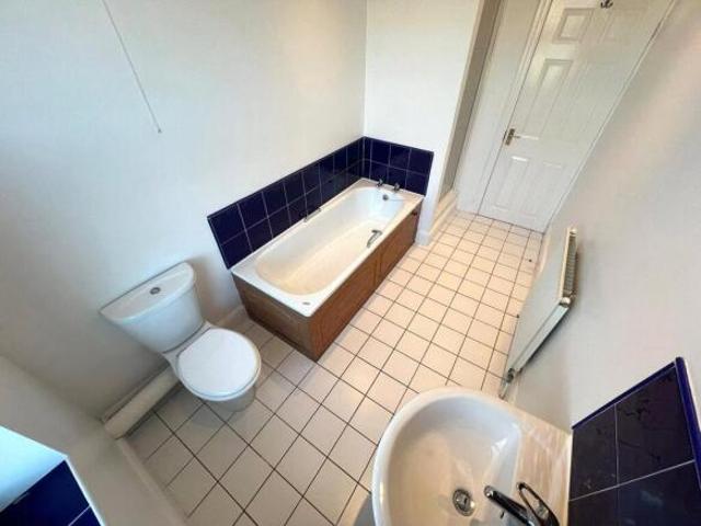 2 bedroom terraced house for rent in Chapel Street, Heaton Mersey, Stockport, SK4