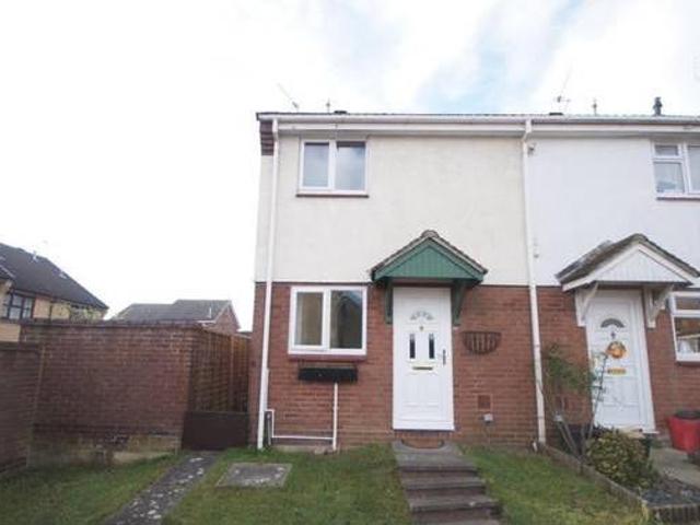 2 bedroom terraced house for rent in Chatton Close Lower Earley Reading RG6