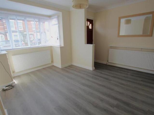 2 bedroom terraced house for rent in Chester Street, Reading, RG30