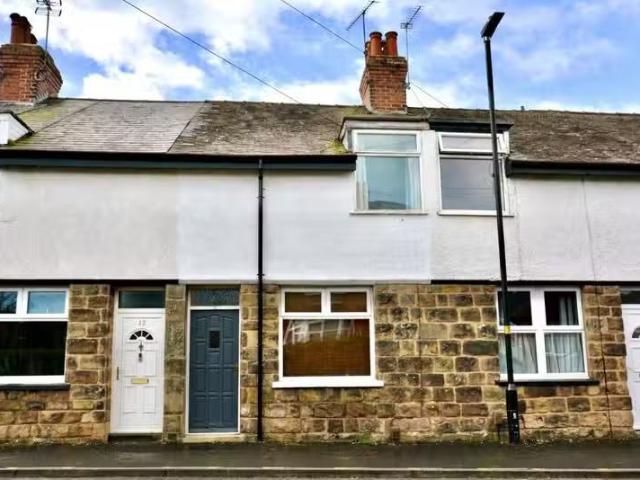 2 bedroom terraced house for rent in Chestnut Avenue, Harrogat.