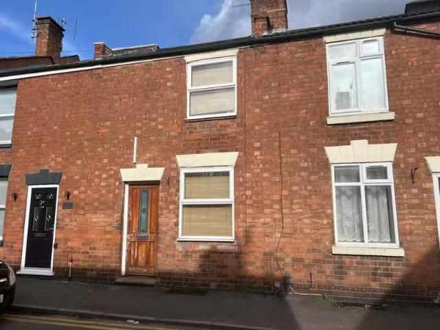 2 bedroom terraced house for rent in Cherry Street, Warwick, C.