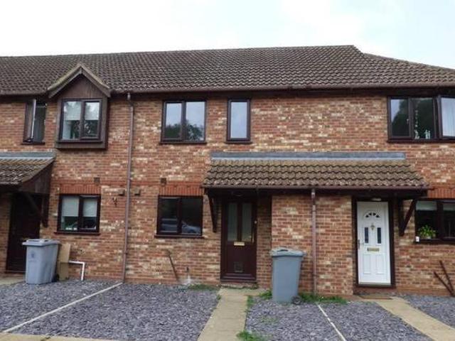 2 bedroom terraced house for rent in Clare Court Baston PE6