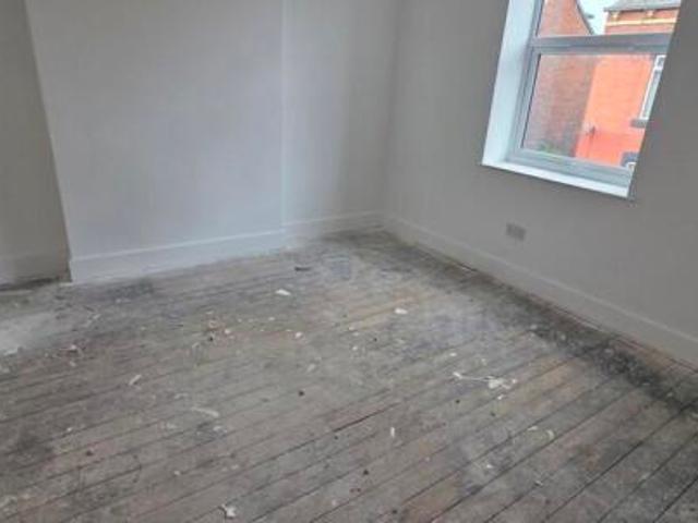 2 bedroom terraced house for rent in Claremont Place, Armley, LS12