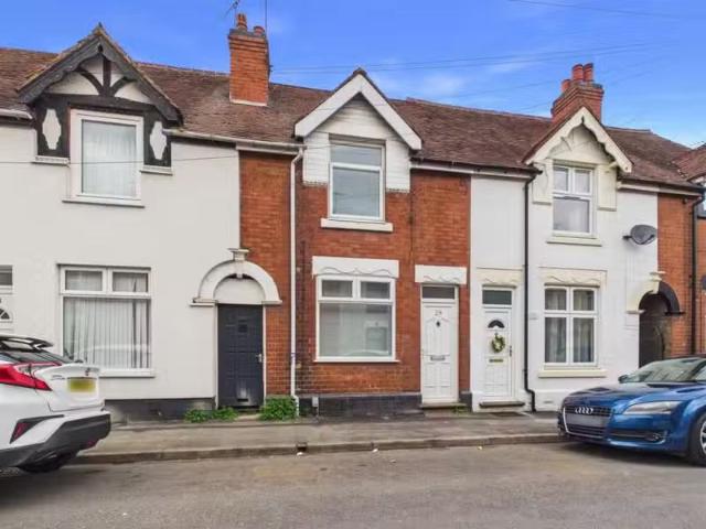 2 bedroom terraced house for rent in Clarence Street, Nuneaton.