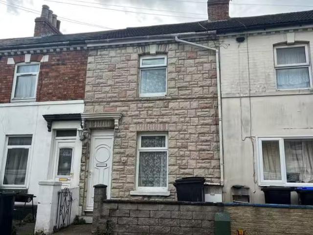 2 bedroom terraced house for rent in Clarendon Place, Dover, C.