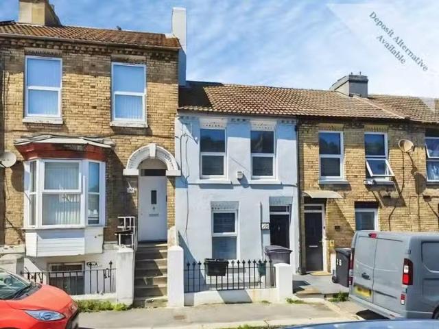 2 bedroom terraced house for rent in Clarendon Street Dover CT17