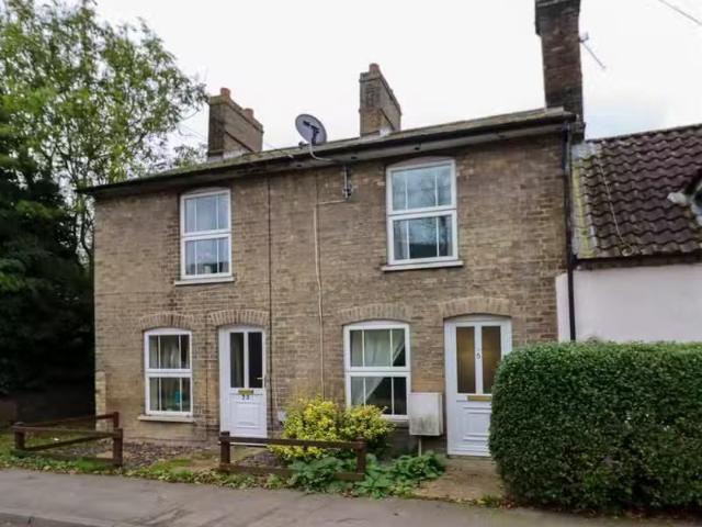 2 bedroom terraced house for rent in Clay Street, Soham, Ely.