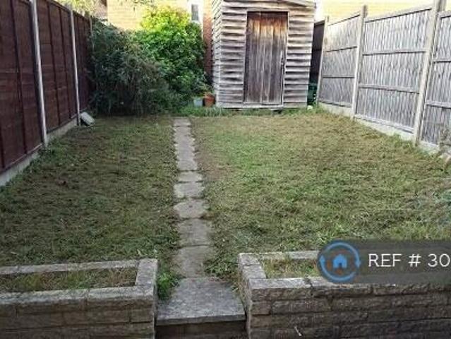 2 bedroom terraced house for rent in Cranberry Lane, London, E16