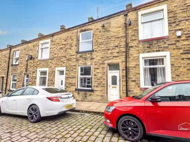 2 bedroom terraced house for rent in Craven Street, Colne, BB8