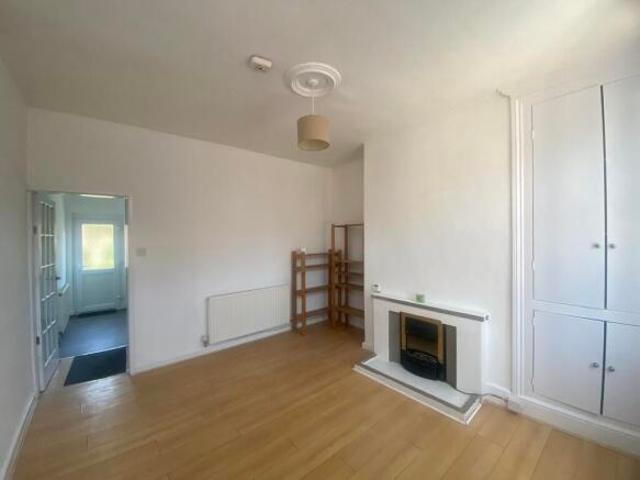 2 bedroom terraced house for rent in Cromwell Street, Heaton Norris, SK4