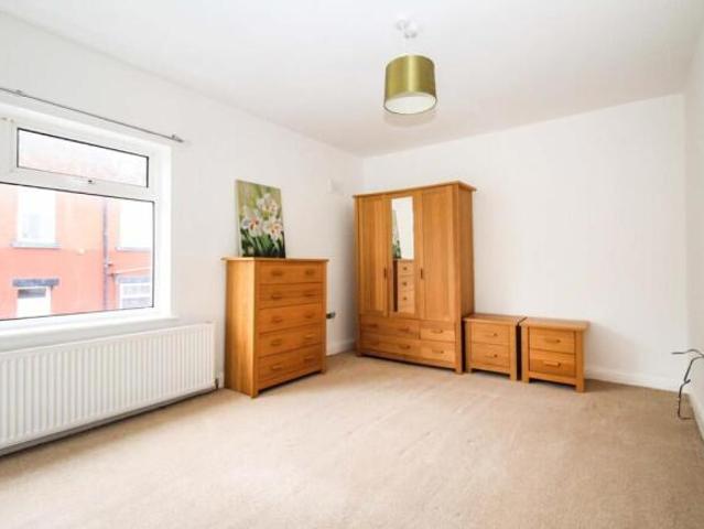 2 bedroom terraced house for rent in Cross Henley Road, Bramley, Leeds, LS13