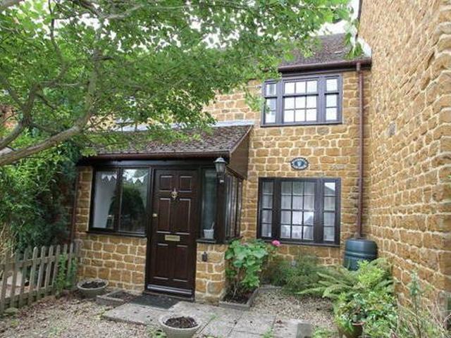 2 bedroom terraced house for rent in Cross Hill Road Adderbury OXON OX17