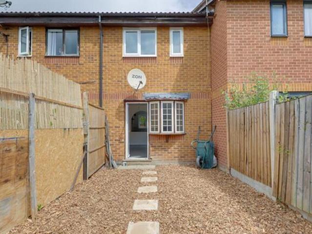 2 bedroom terraced house for rent in Cumberland Place, Catford, SE6