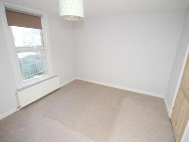 2 bedroom terraced house for rent in Cyprus Road, ME13