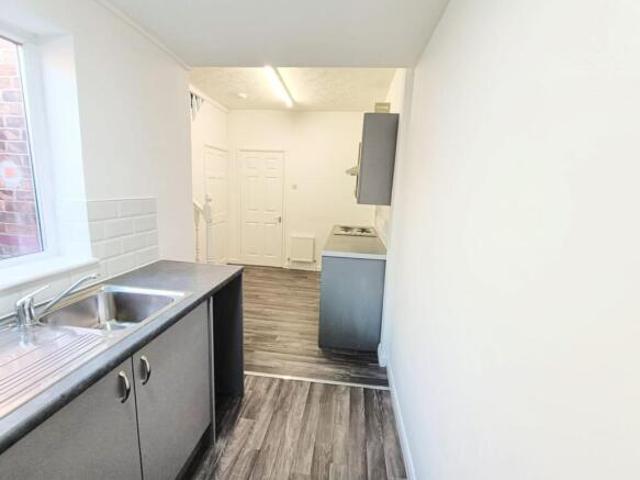 2 bedroom terraced house for rent in Cyprus Street, Hull, HU9